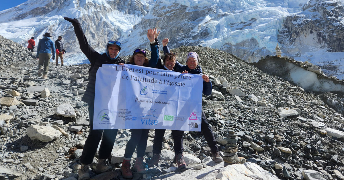 Quatre femmes de 66 à 75 ans atteignent le camp de base de l’Everest ...